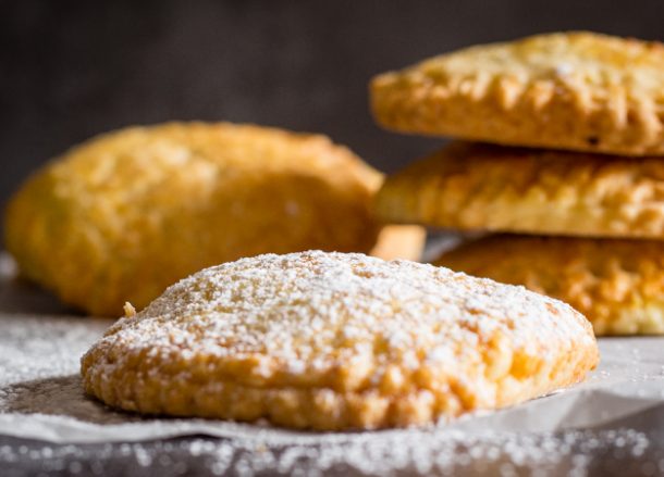 Italian Hazelnut (Nutella) Cream Hand Pies Recipe - An Italian in my ...