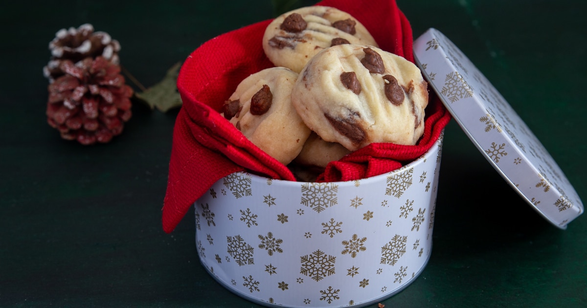 Nutella Chip Shortbread Cookies - An Italian in my Kitchen
