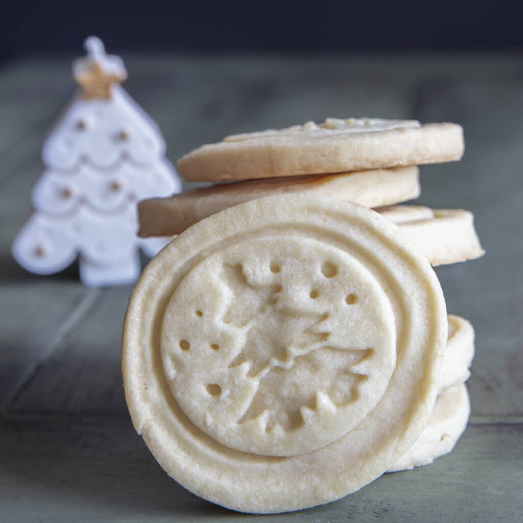 Stamped Shortbread Cookies Recipe - An Italian in my Kitchen