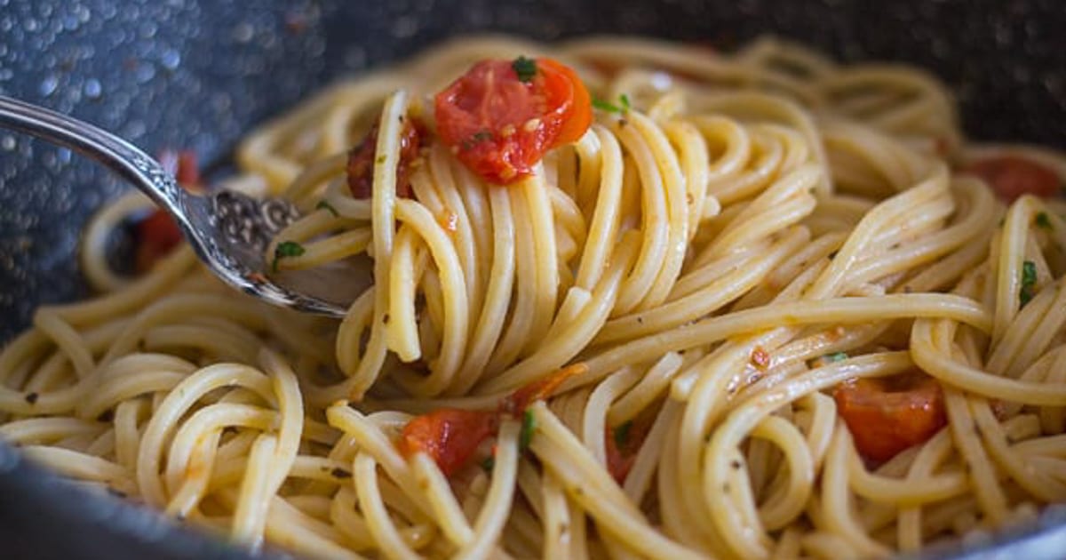 Spaghetti e Alici - Street Food Spectacle