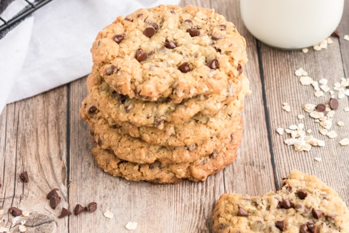 The Best Oatmeal Chocolate Chip Cookies - An Italian in my Kitchen