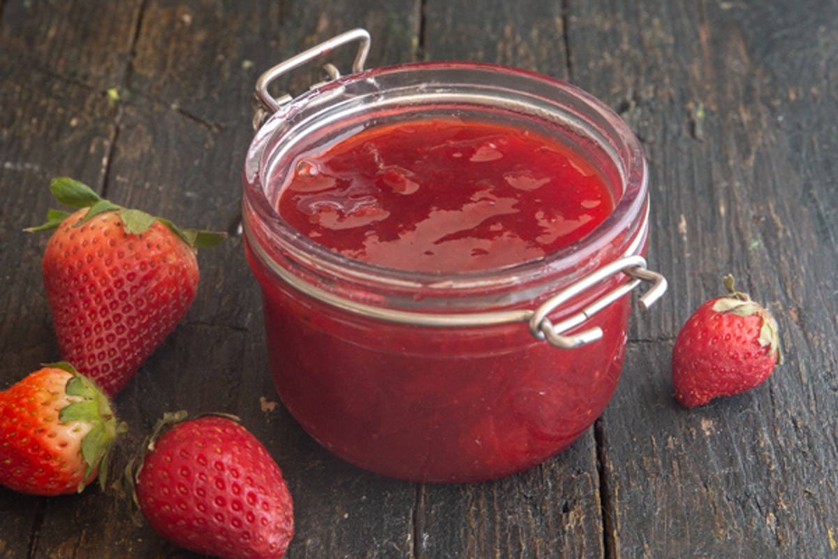 Homemade Strawberry Jam - An Italian in my Kitchen