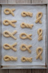 Italian Torcetti Cookies/Biscotti Recipe - An Italian in my Kitchen