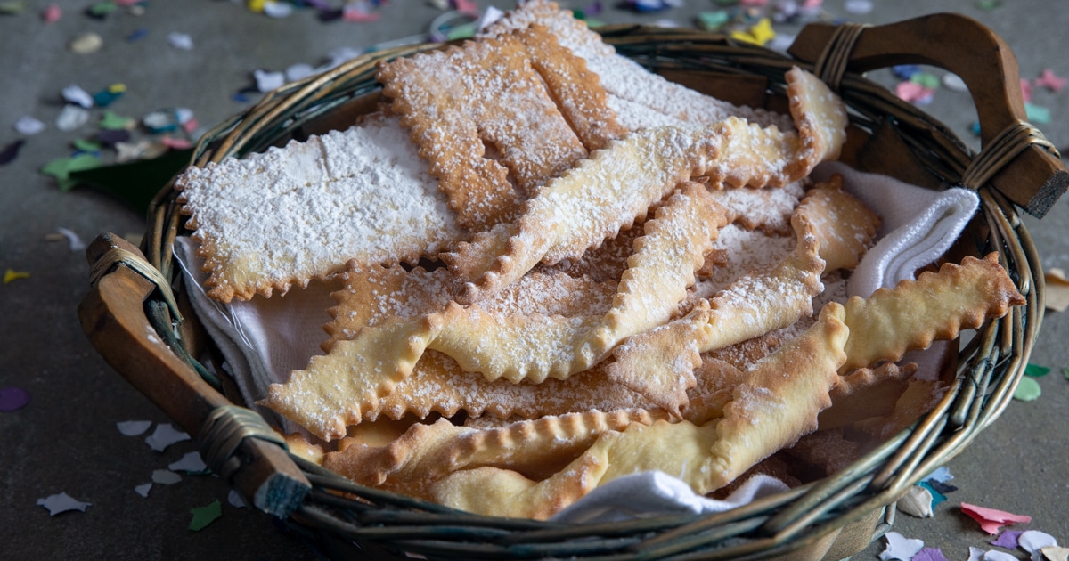 Italian Baked Chiacchiere Recipe - An Italian in my Kitchen
