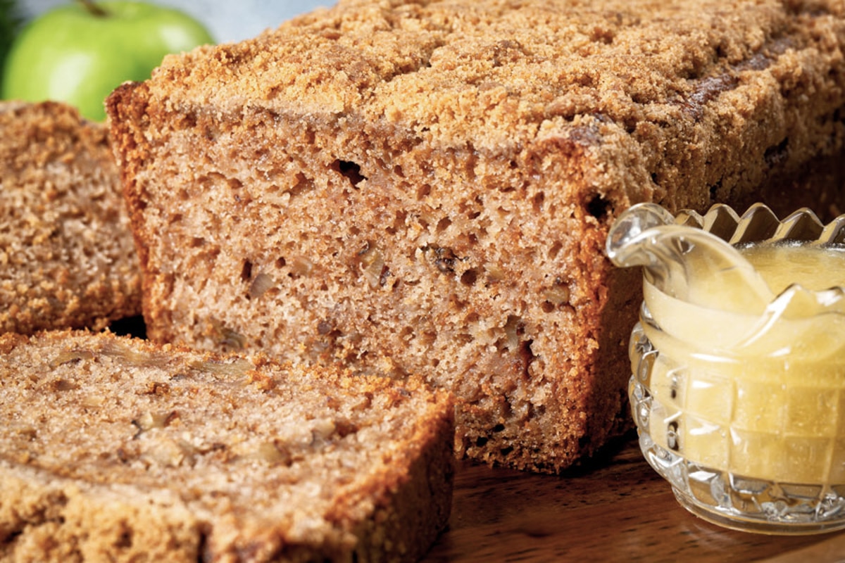 Easy Applesauce Bread Recipe - An Italian in my Kitchen