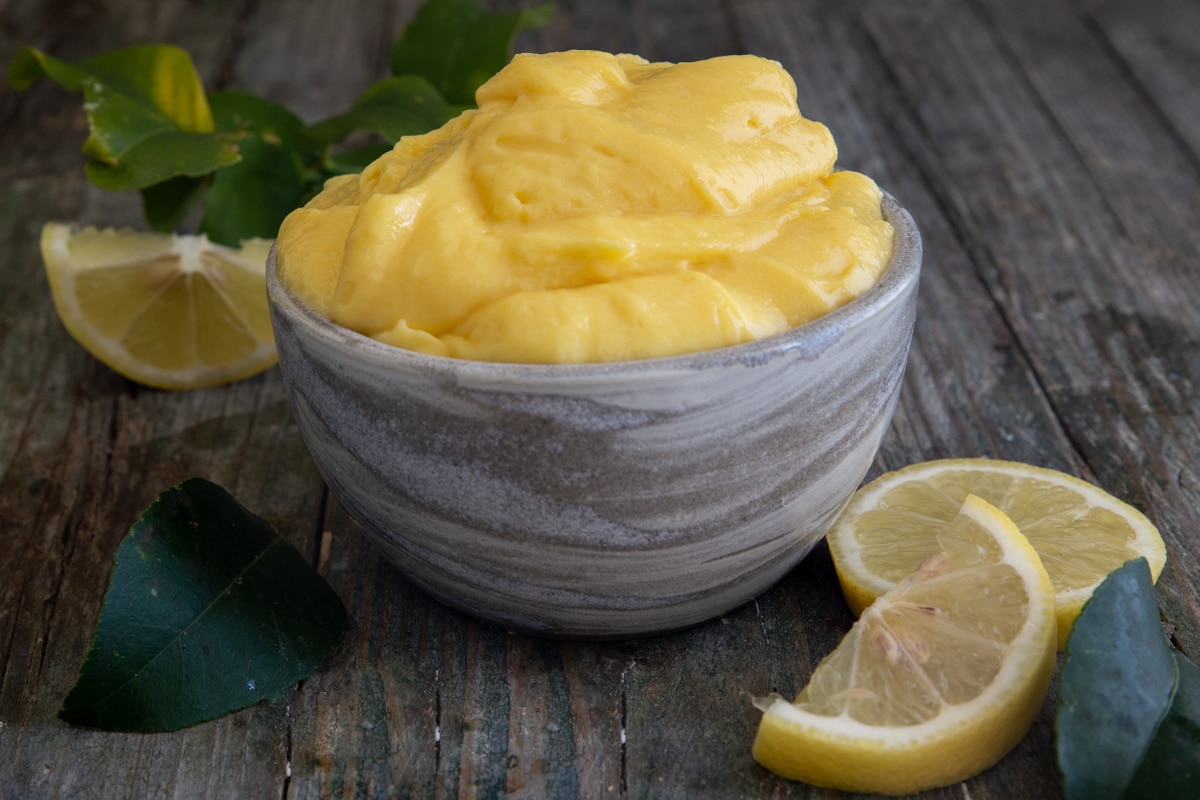 Italian Lemon Pastry Cream Recipe - An Italian in my Kitchen