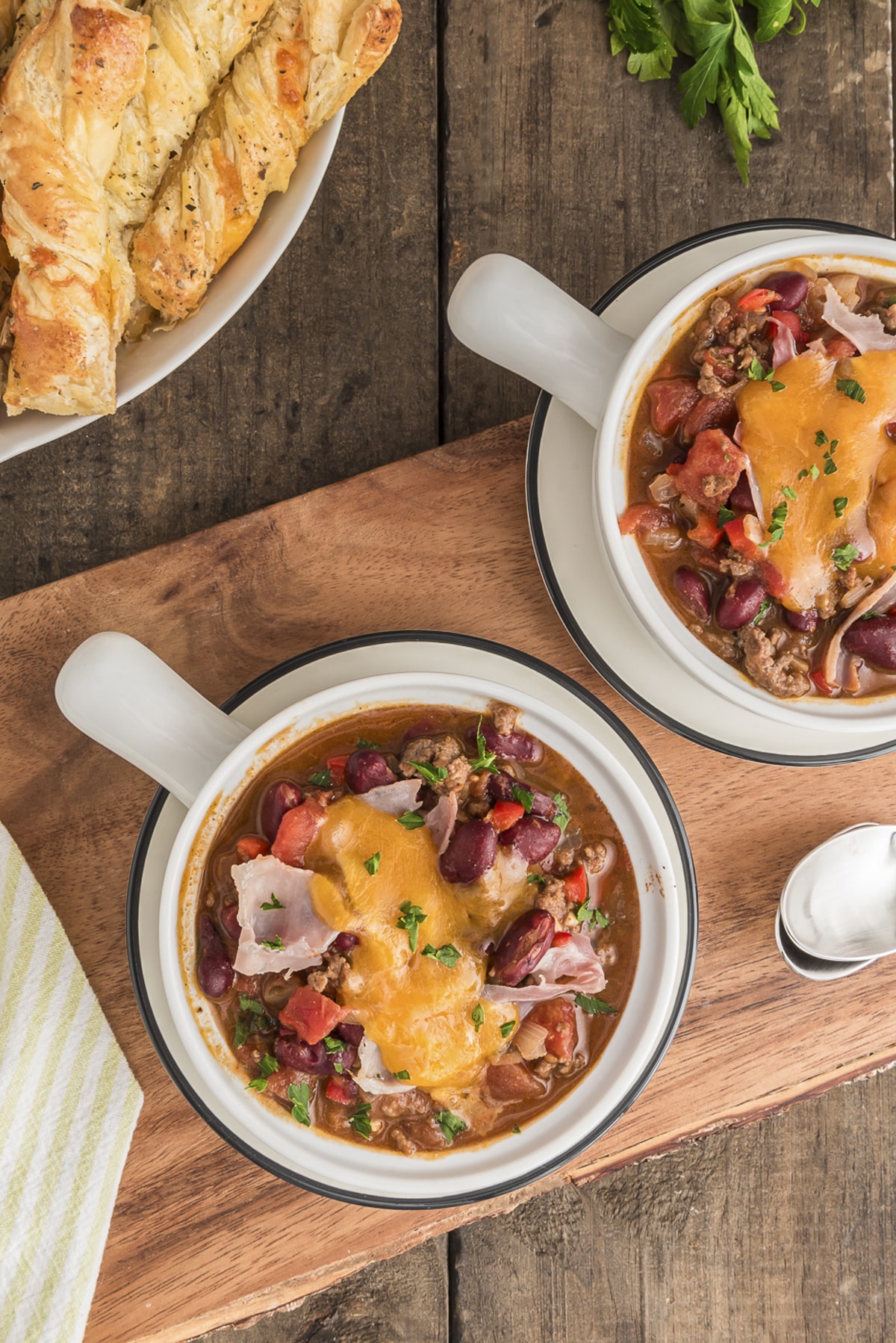 Easy Homemade One Pot Chili Recipe - An Italian in my Kitchen