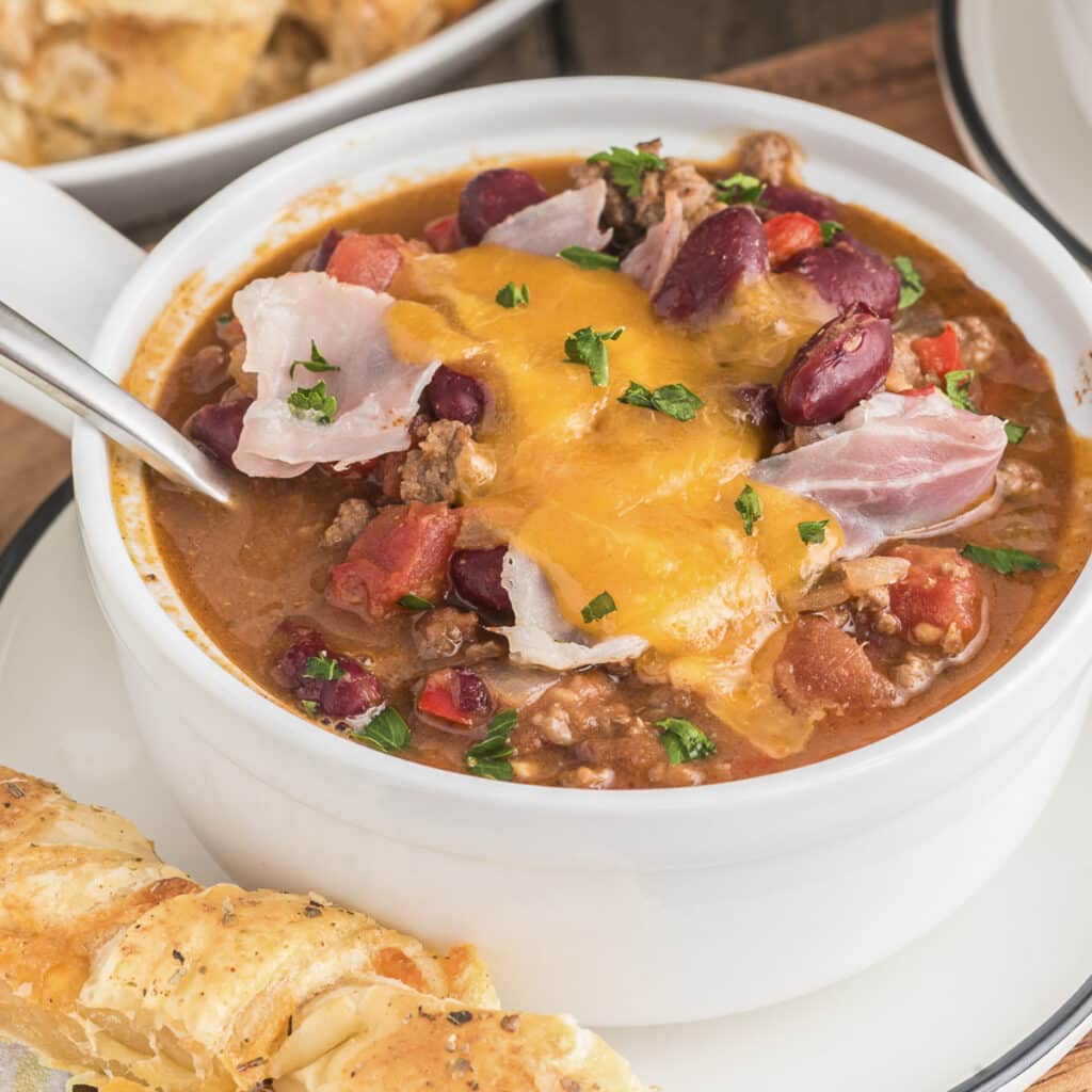 Easy Homemade One Pot Chili Recipe - An Italian in my Kitchen