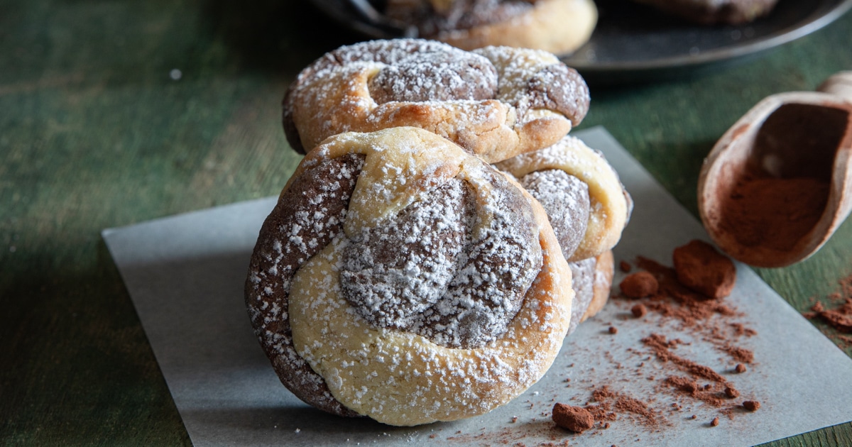 Italian Vanilla and Chocolate Twist Cookies Recipe - An Italian in my ...