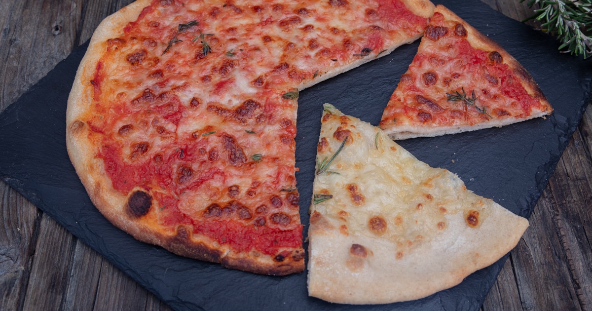Roman Scrocchiarella Pizza Recipe - An Italian in my Kitchen